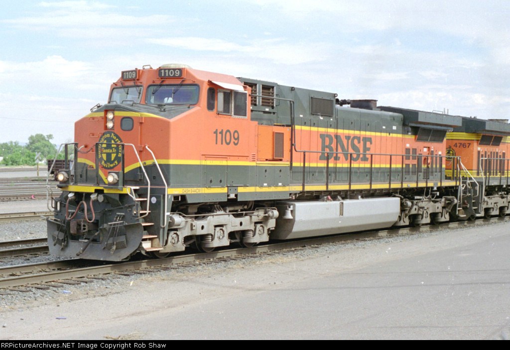 BNSF 1109